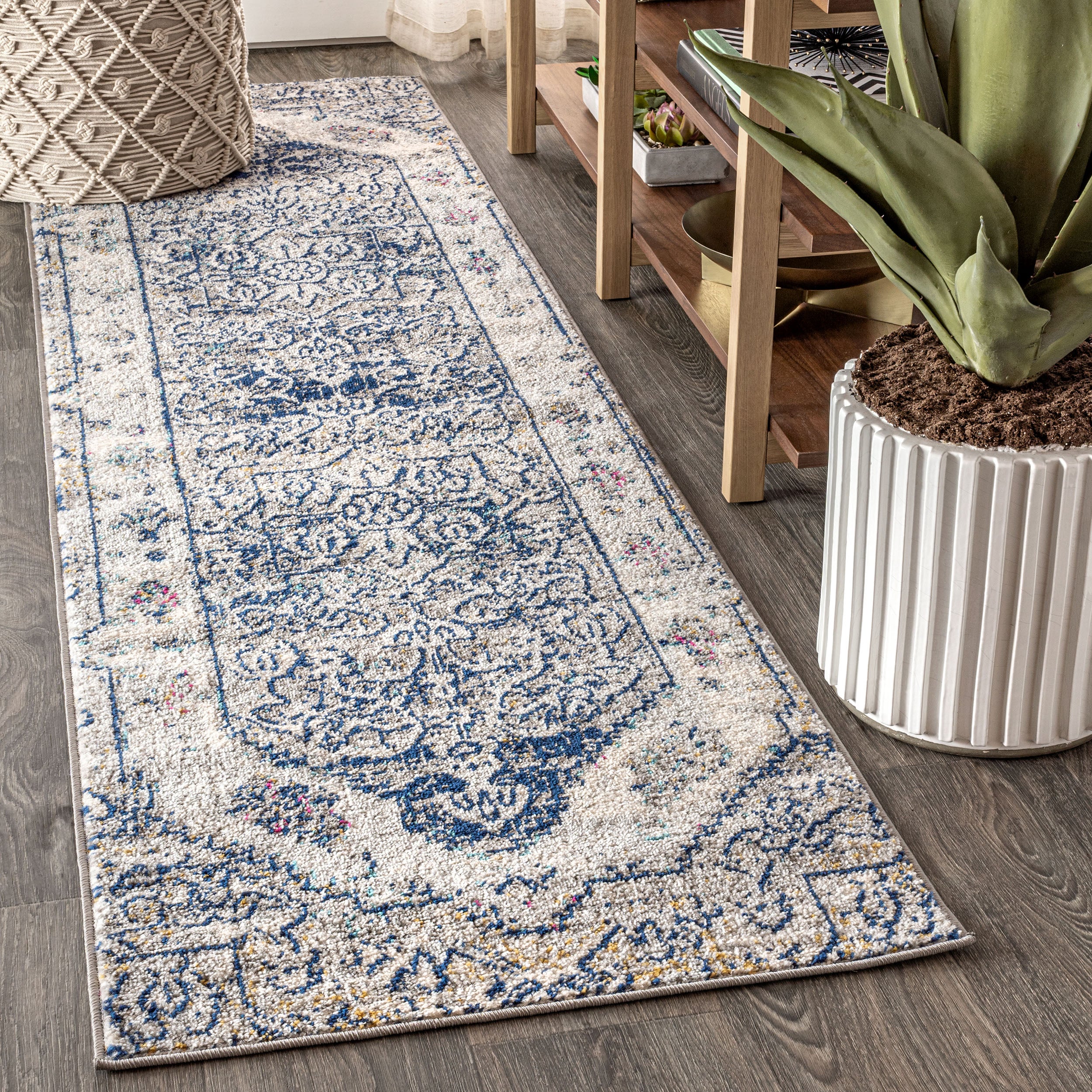 Area Rugs & Runners | Modern & Traditional Styles | Tuesday Morning